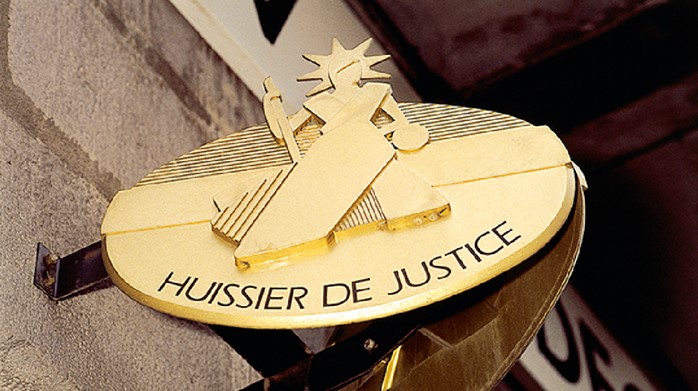 Les différences entre un huissier de justice et un avocat | CBO